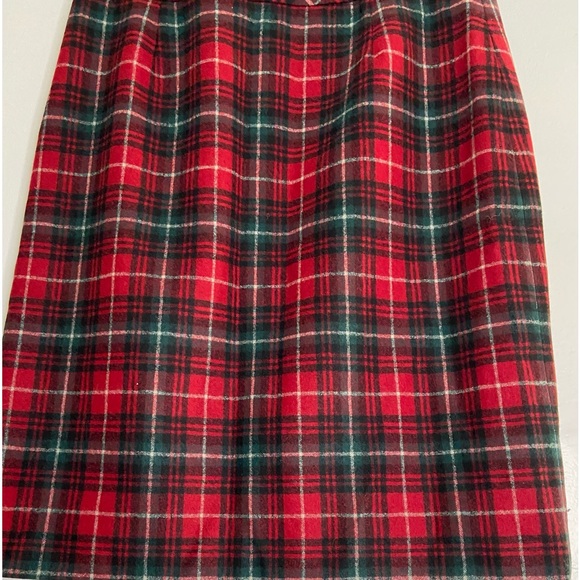 Pendleton | Skirts | Pendleton Red Plaid Wool Mini Skirt Sz 4 Made In ...